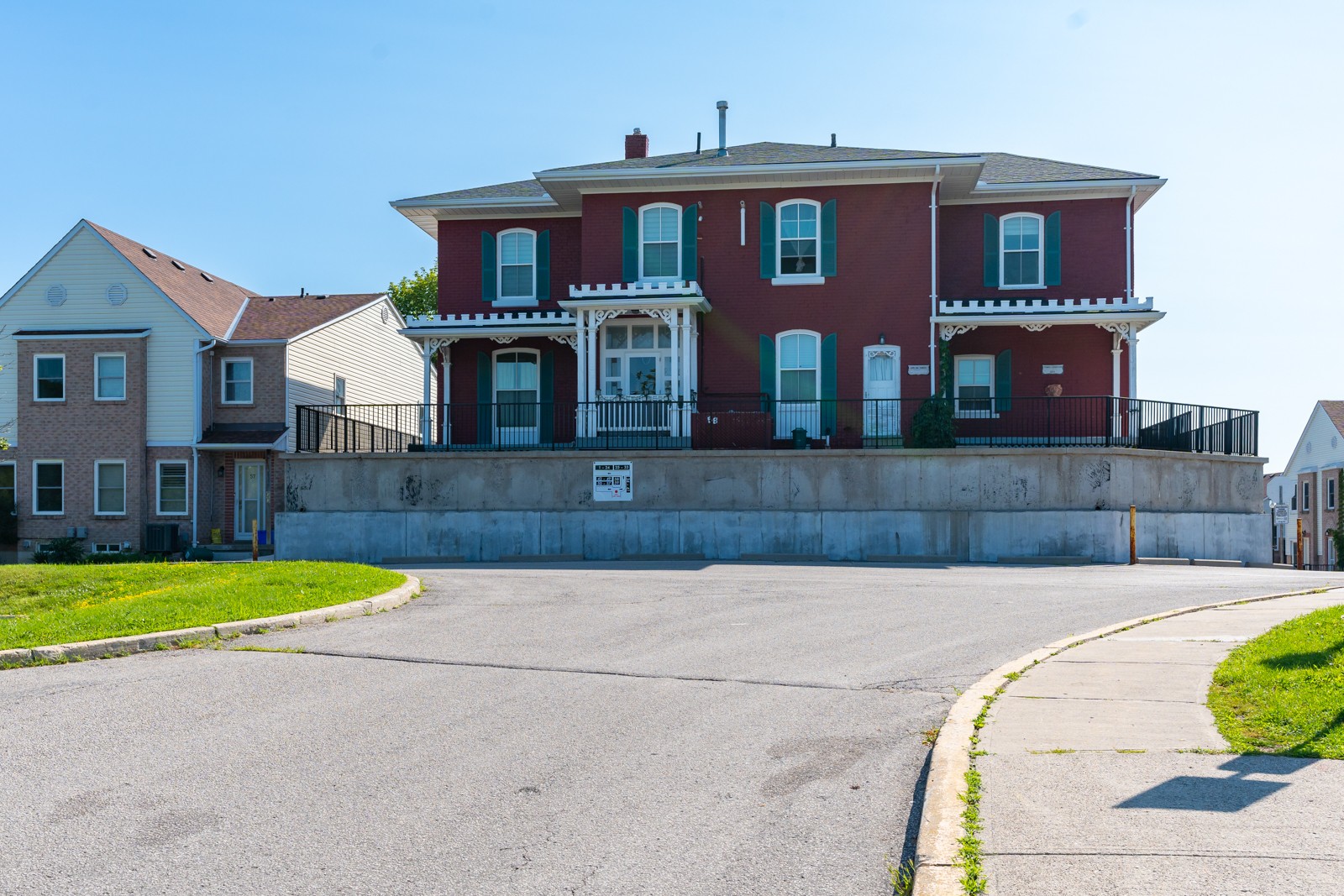 115 Main St S | Condos.ca