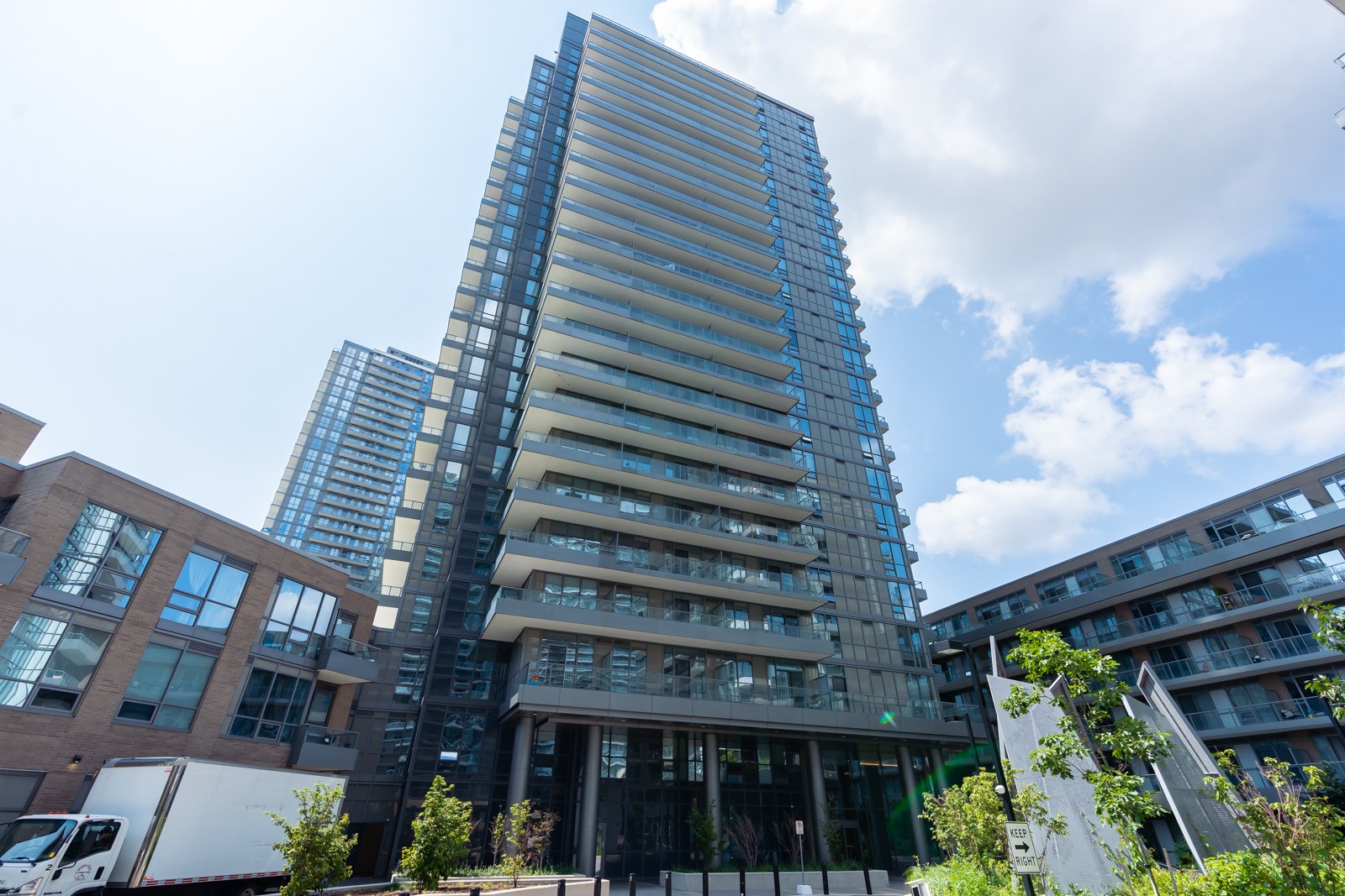 56 Forest Manor Rd Condos | 4 Condos for Sale & 3 Condos for Rent ...