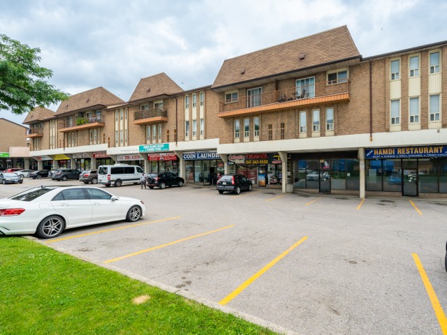 30 - 16 Rexdale Boulevard, Etobicoke | Leased, W8212610 | Condos.ca