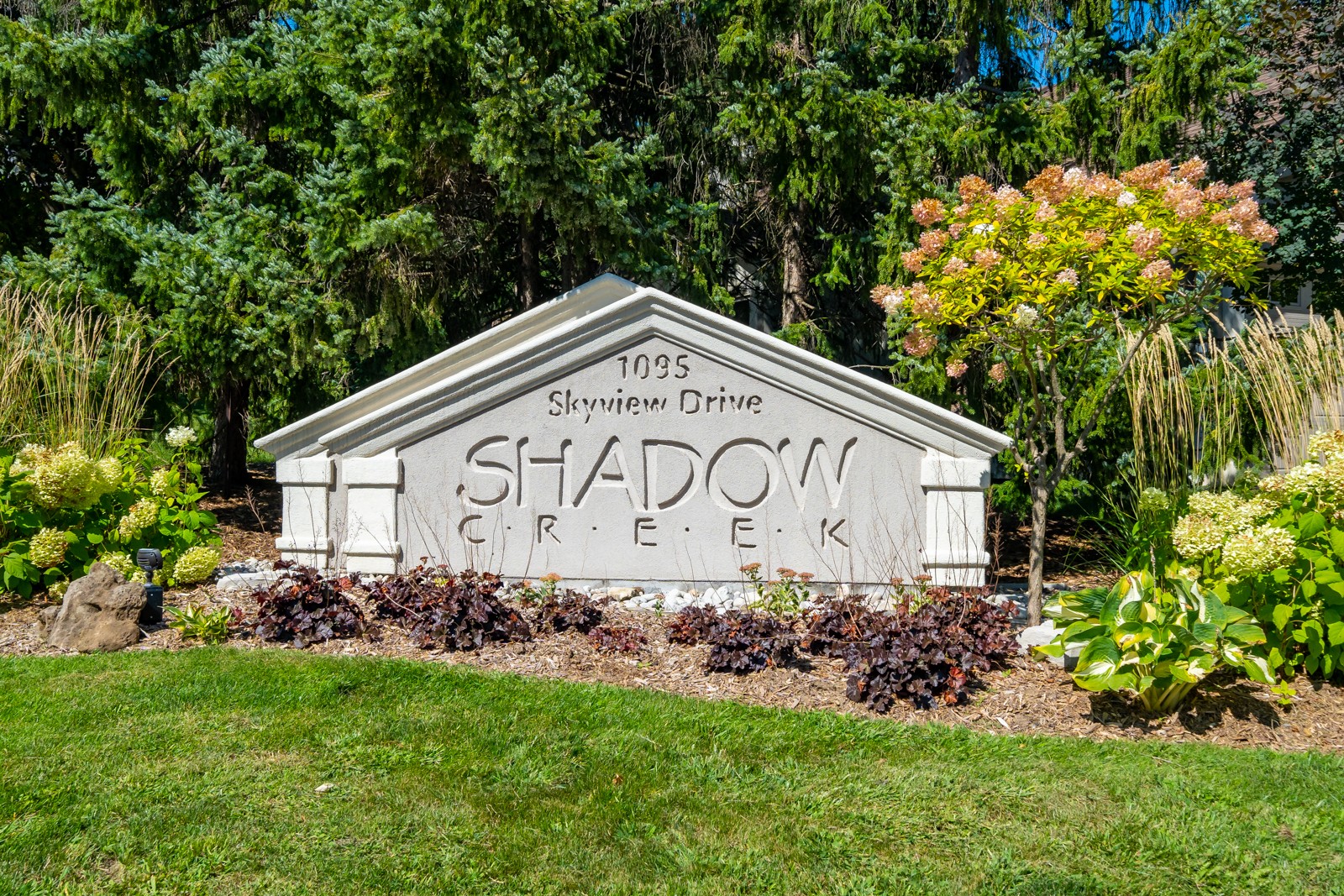 Shadow Creek Townhouses | Condos.ca