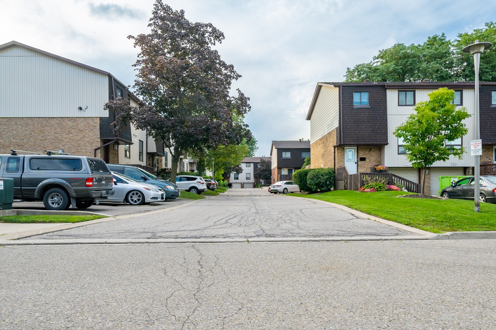 Pitfield Estates Townhouses | Condos.ca