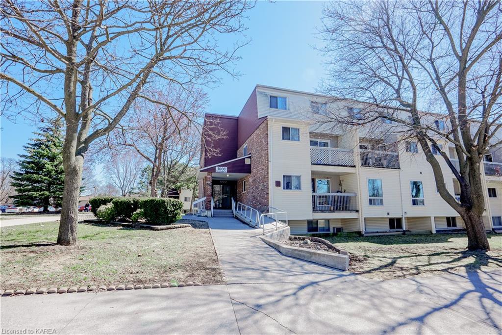 310 - 1000 PEMBRIDGE Crescent, Kingston | For Sale @ $325,000 | Property.ca