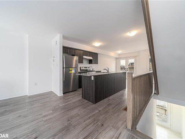 77 Fairlane Ave, Barrie, ON | Property.ca