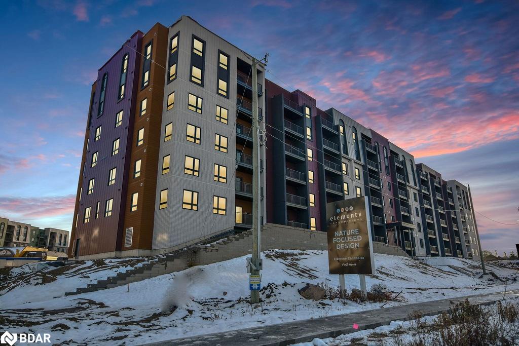 415 - 4 Spice Way, Barrie | Unavailable, 40358930 | Condos.ca