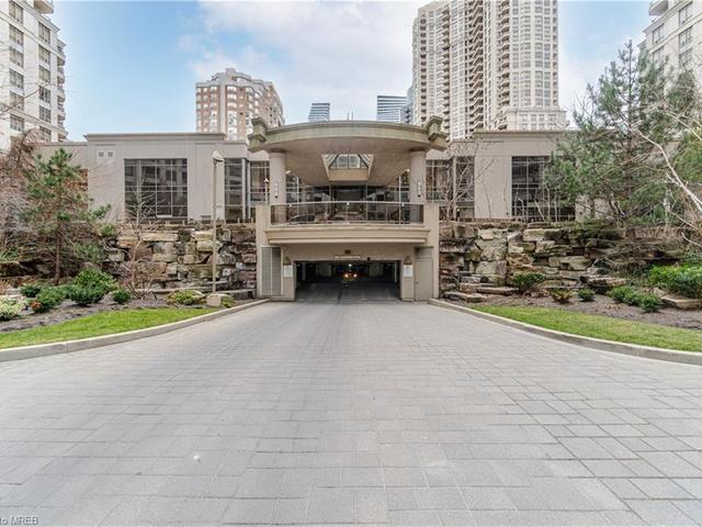 810 - 3880 Duke Of York Boulevard, Mississauga | For Sale @ $699,997 ...