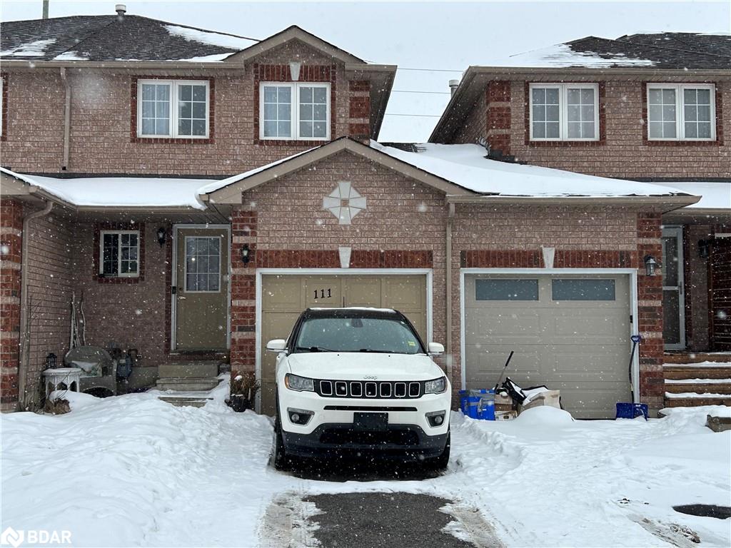 111 Nathan Crescent, Barrie | For Sale @ $629,900 | Condos.ca