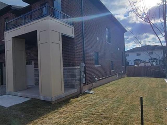 7371 Sandy Ridge Common, Niagara Falls | Expired, 40543499 | Condos.ca