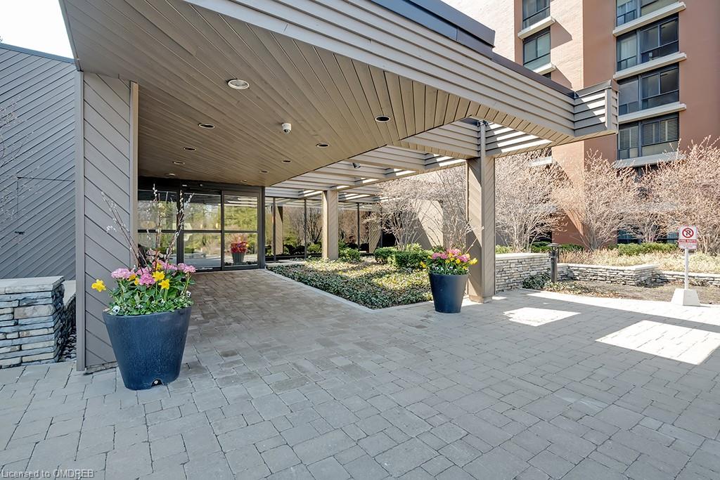 1013 - 1400 Dixie Road W, Mississauga | Leased, 40593233 | Condos.ca