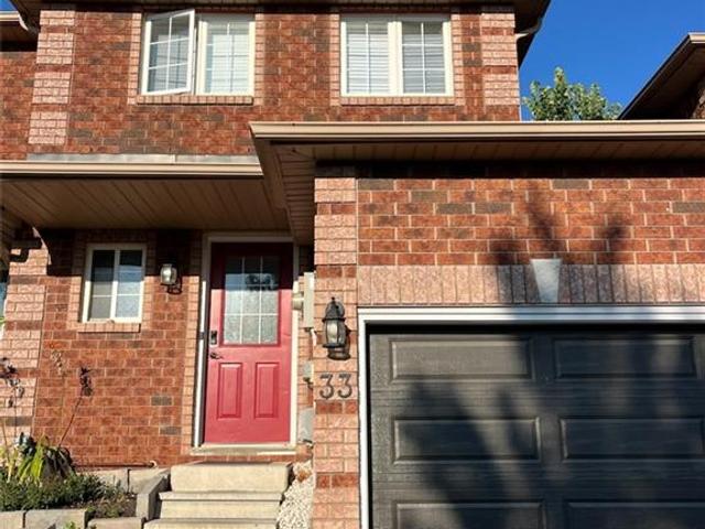 33 Courtney Crescent, Barrie | For Rent @ $2,450 | Condos.ca