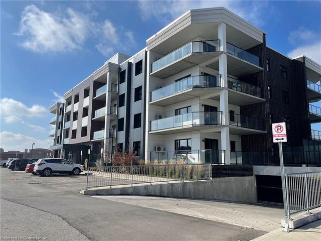 207 - 245 Grey Silo Road, Waterloo | Expired, 40633925 | Condos.ca