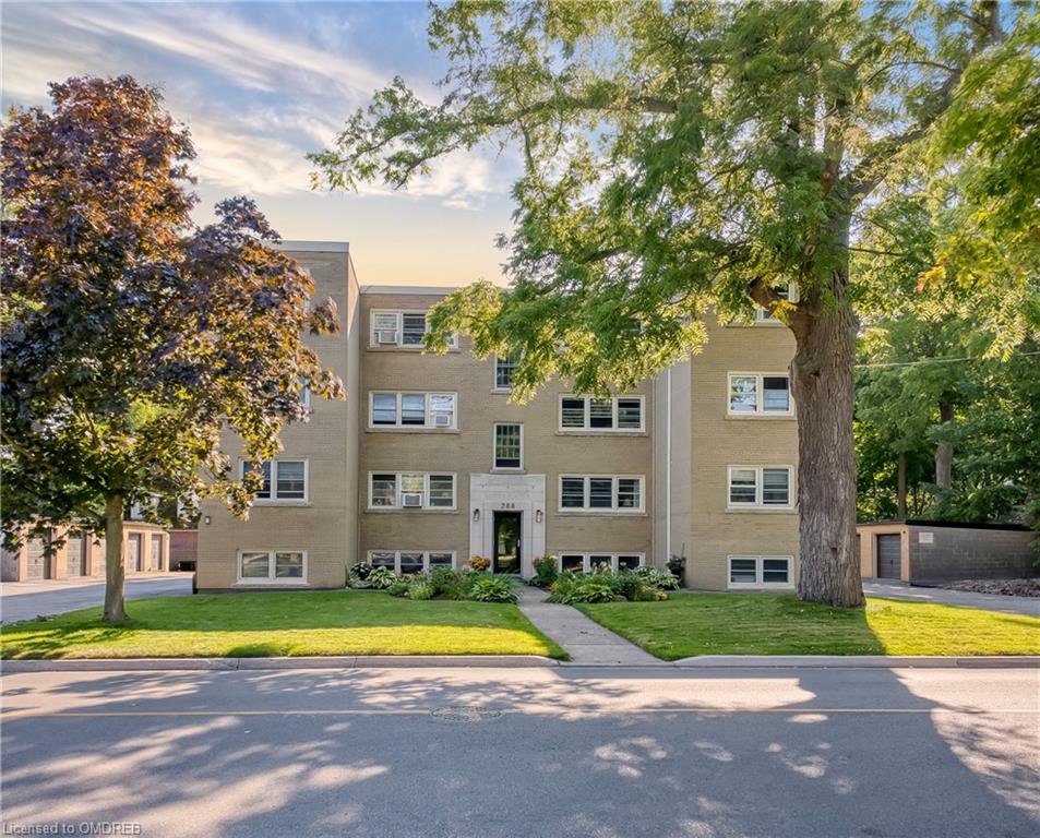 16 - 288 Reynolds Street, | Terminated, 40644333 | Condos.ca