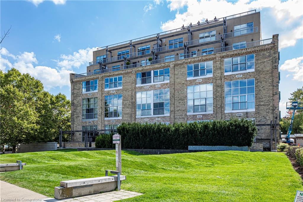 400 - 3 Father David Bauer Drive, | Sold, 40648460 | Condos.ca