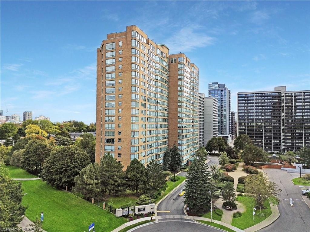 1202 - 1276 Maple Crossing Boulevard, | Leased, 40661649 | Condos.ca