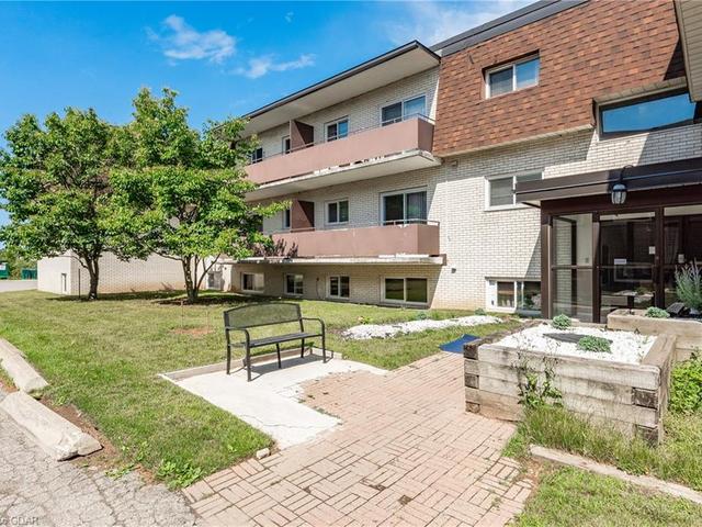 101 - 53 Conroy Crescent, | For Sale @ $324,900 | Condos.ca