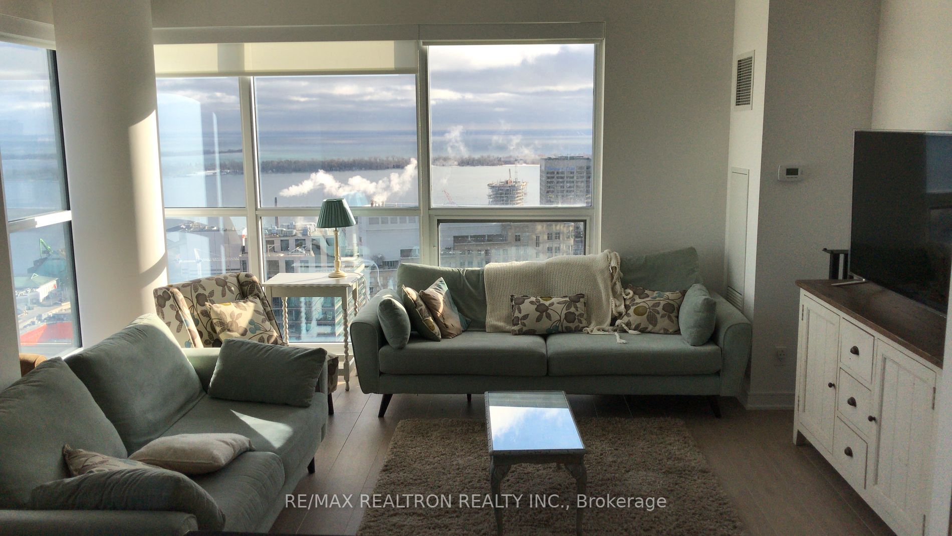 3807 - 88 Scott St, Toronto | For Rent @ $2,750 | Condos.ca
