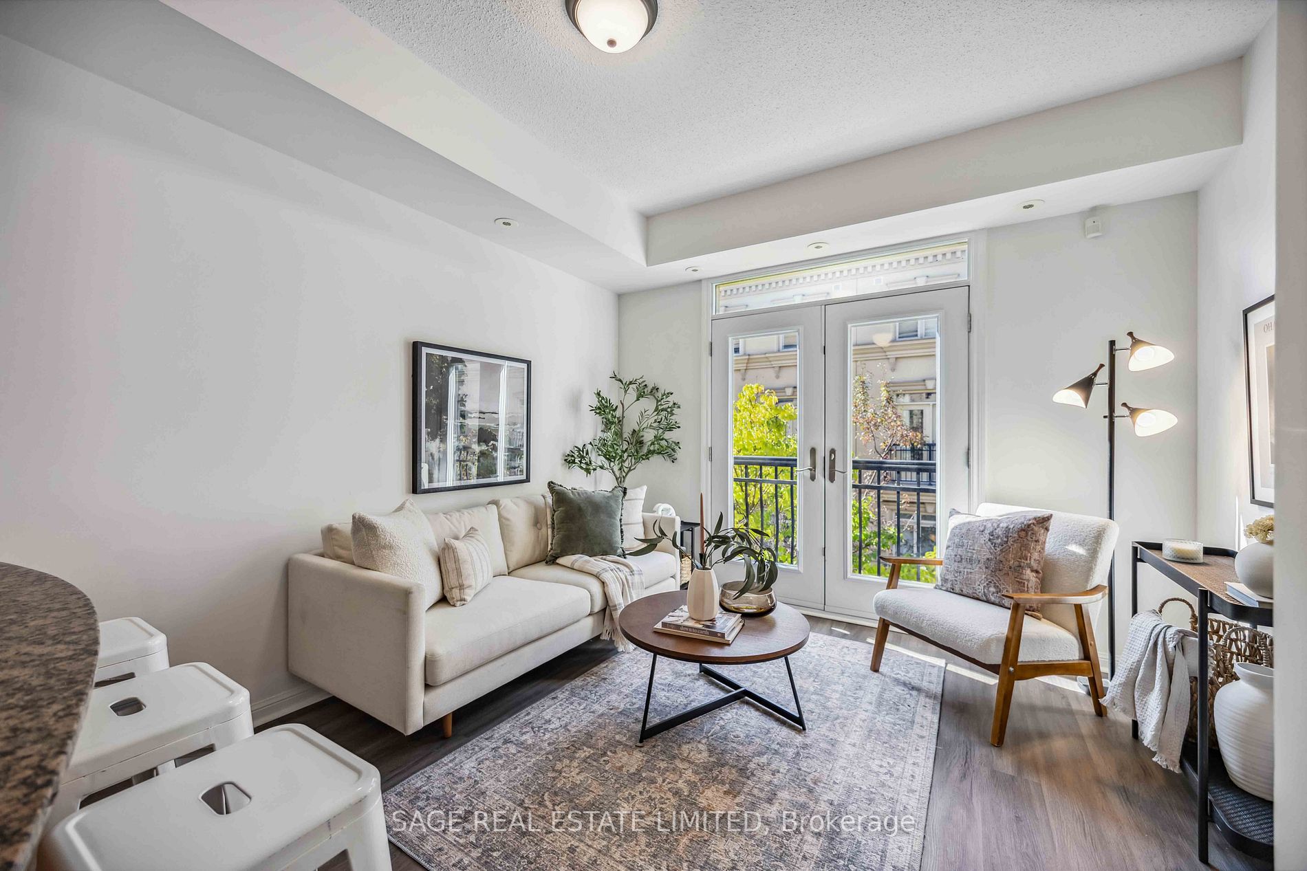 TH32 - 78 Carr St, Toronto | For Sale @ $769,000 | Condos.ca