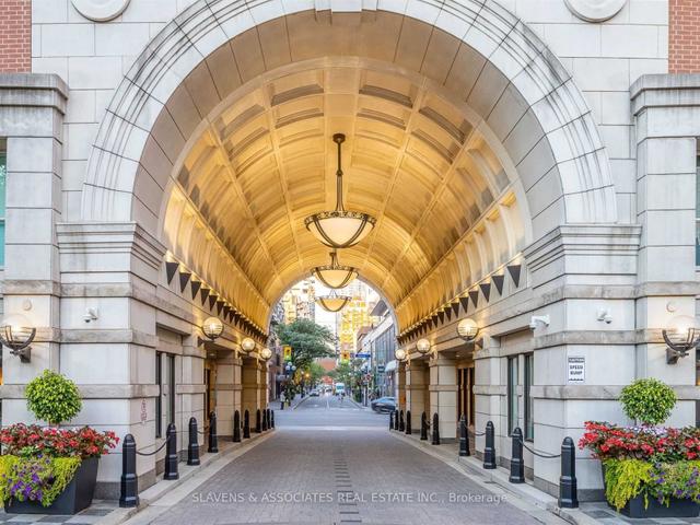 2302 - 38 Avenue Rd, Toronto | Sold, C11941707 | Condos.ca