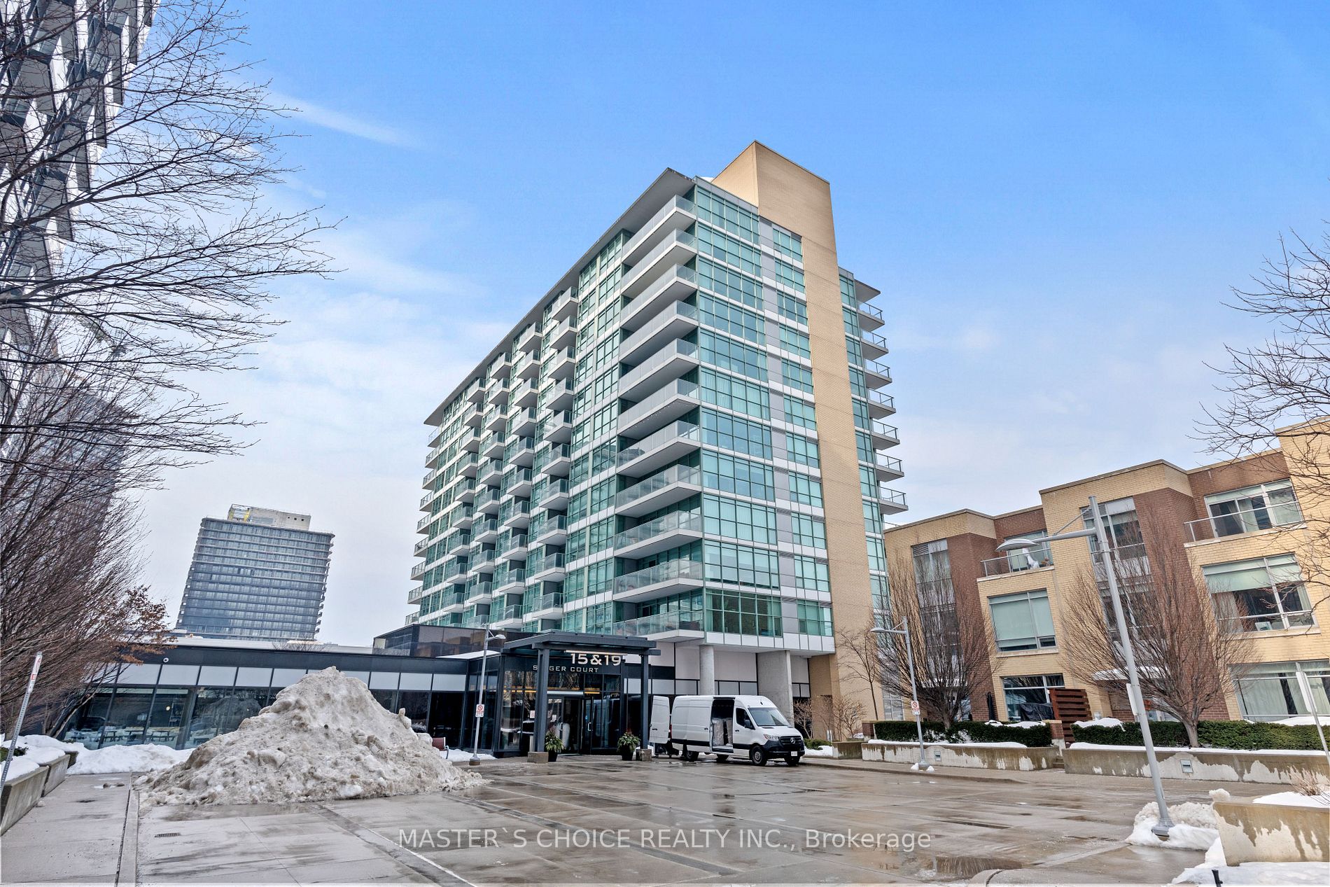 912 - 15 Singer Crt, North York | For Sale @ $635,000 | Condos.ca
