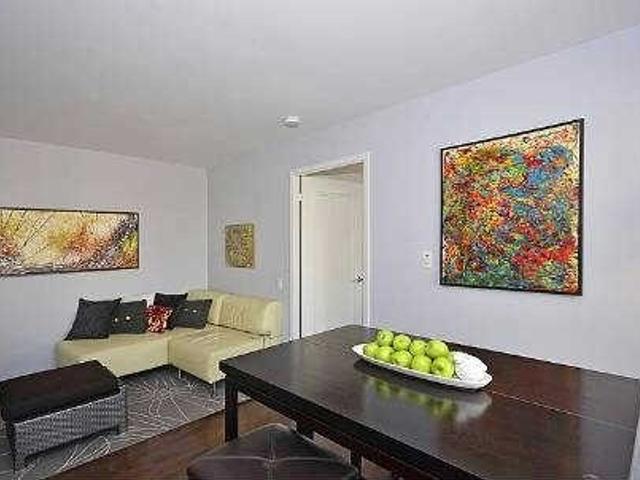 1301 - 60 St Clair Ave W, Toronto | Terminated, C3060615 | Condos.ca