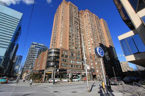 1516 - 633 Bay St, Toronto | Leased, C3091092 | Condos.ca