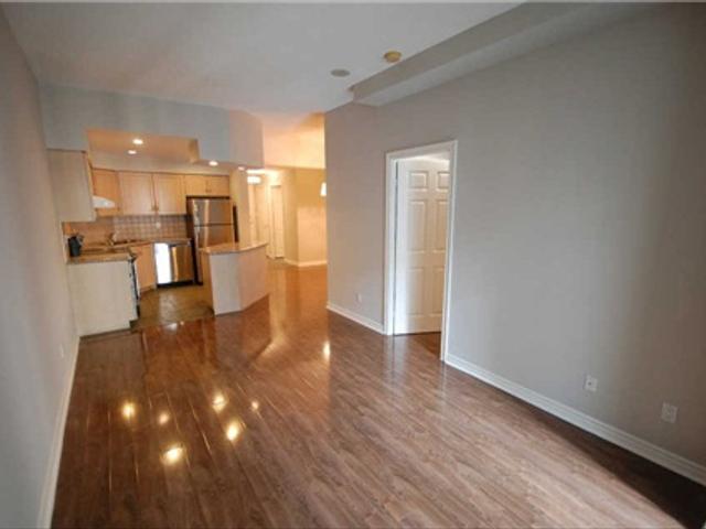 811 - 168 Simcoe St, Toronto | Sold, C3172655 | Condos.ca