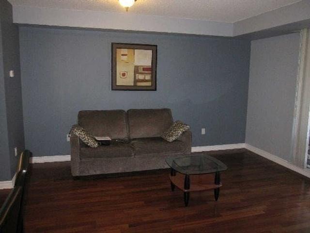 610 - 801 Bay St, Toronto | Leased, C3190615 | Condos.ca