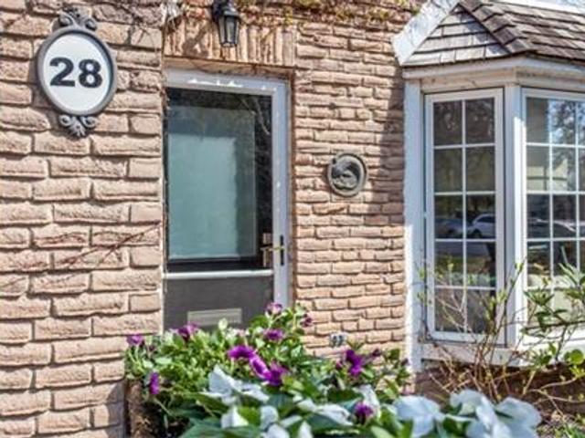 28 Farmstead Rd, North York | Sold, C3193902 | Condos.ca