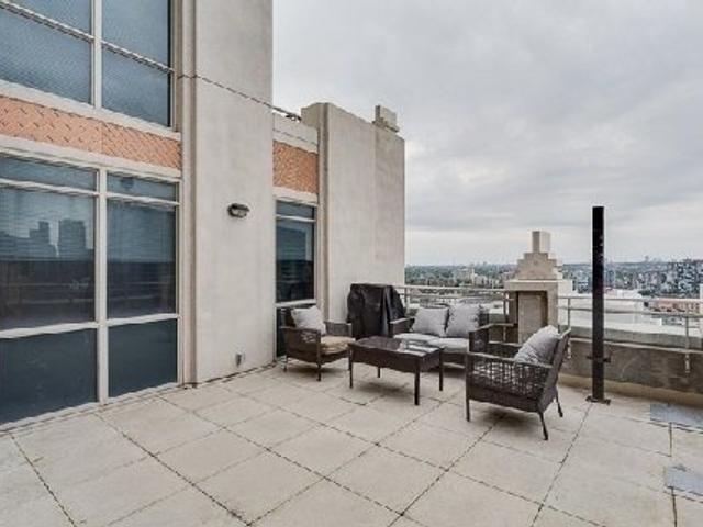 2002 - 628 Fleet St, Toronto | Sold, C3576617 | Condos.ca