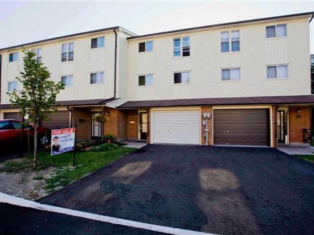 22 Yellow Birch Way, North York | Suspended, C3593930 | Condos.ca