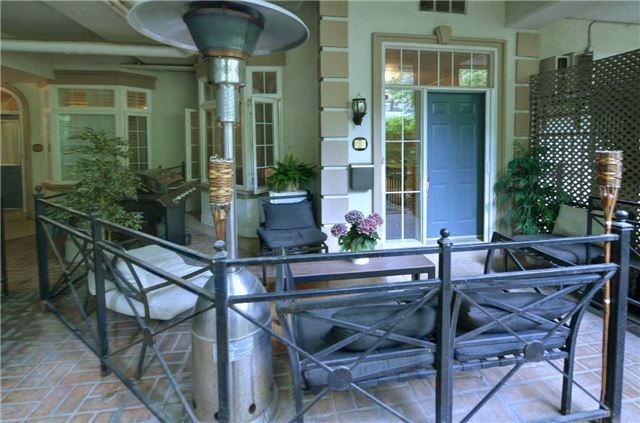 100 - 78 St Patrick St, Toronto | Leased, C4202865 | Condos.ca