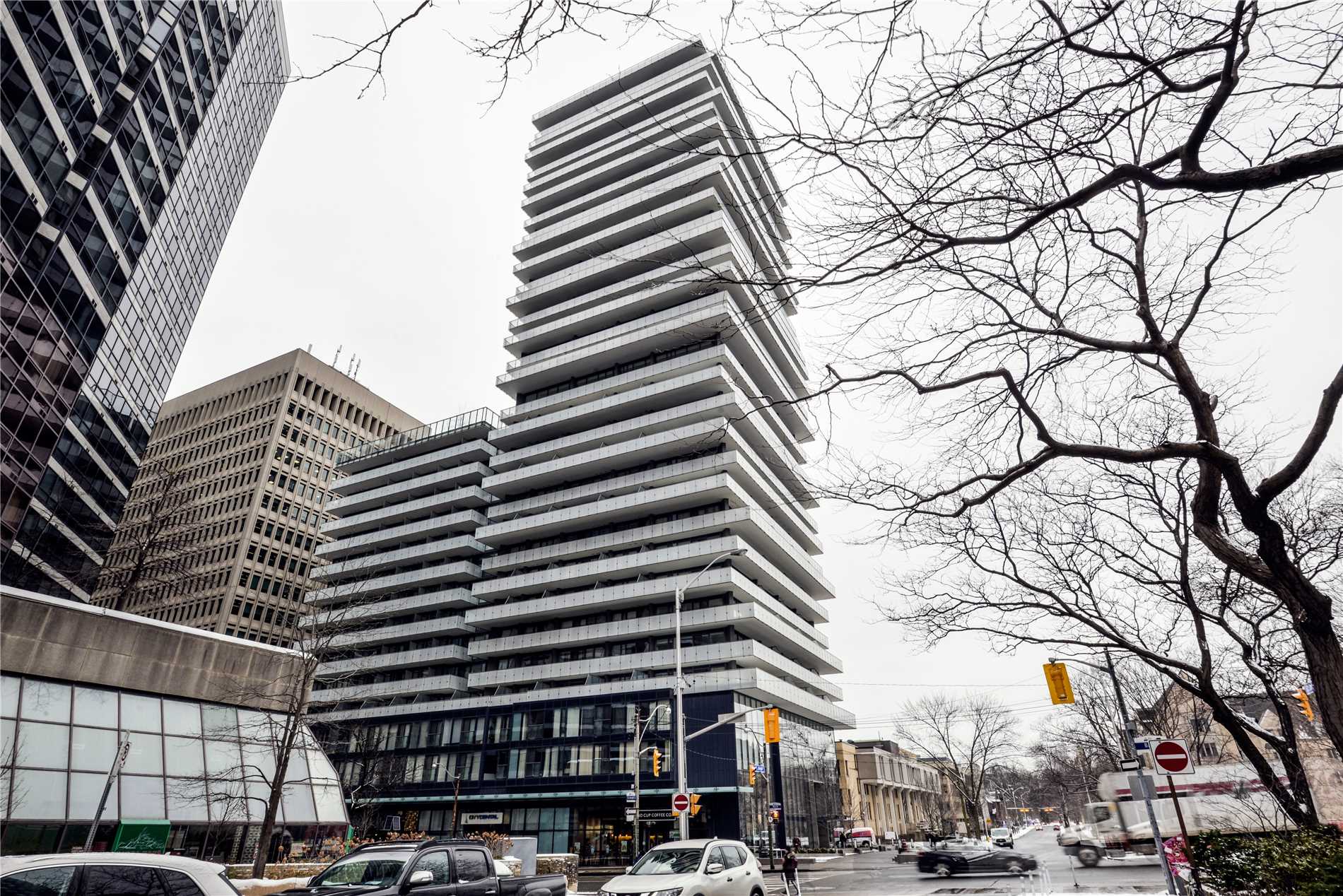 808 - 57 St Joseph St, Toronto | Sold, C4339908 | Condos.ca
