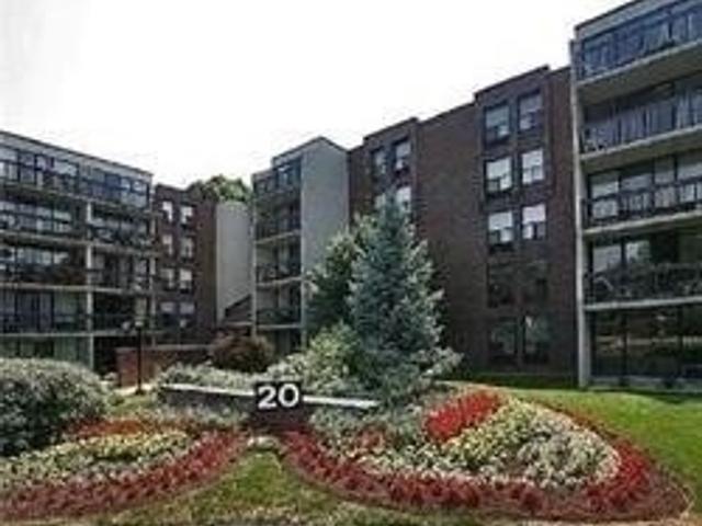316W - 20 Fashion Roseway, North York | Sold, C4371732 | Condos.ca