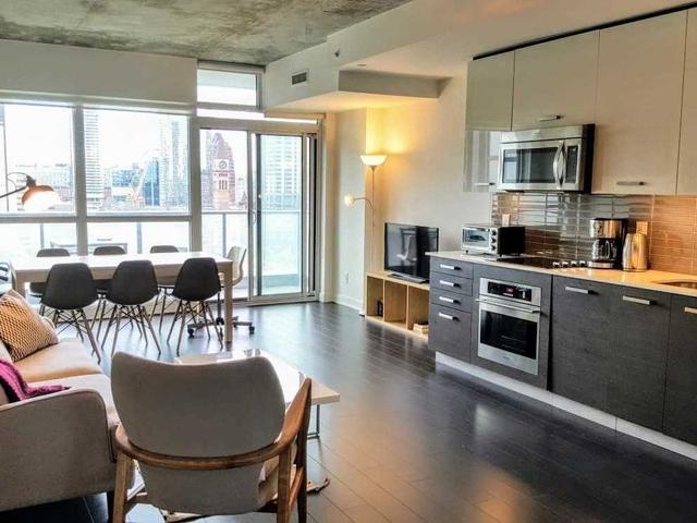 1811 - 210 Simcoe St, Toronto | Leased, C4374601 | Condos.ca