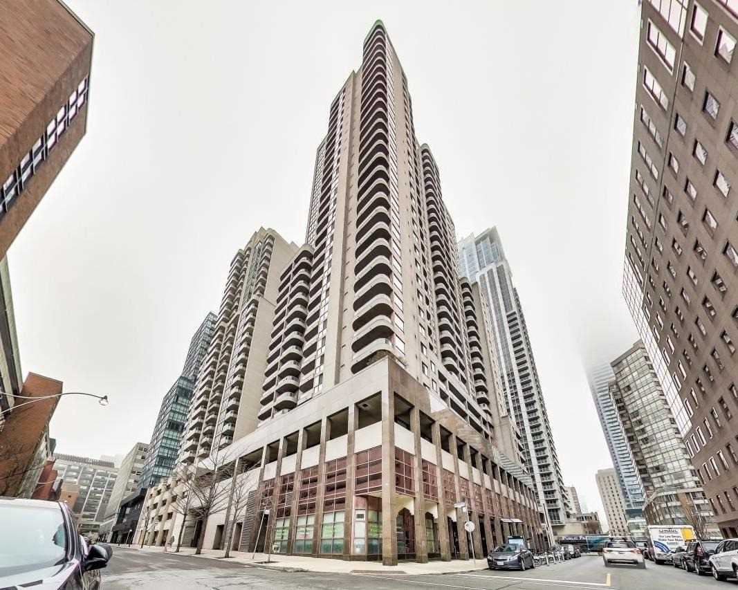 1910 - 736 Bay St, Toronto | Terminated, C4442713 | Condos.ca
