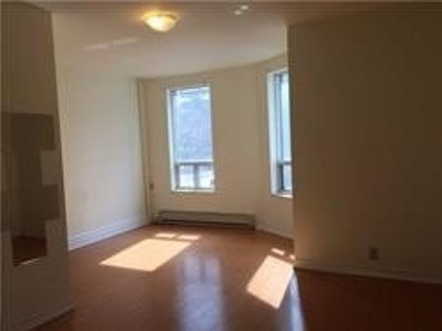 32 Howard St, Toronto, ON | Condos.ca