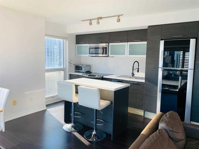 2210 - 386 Yonge St, Toronto | Terminated, C4865132 | Condos.ca