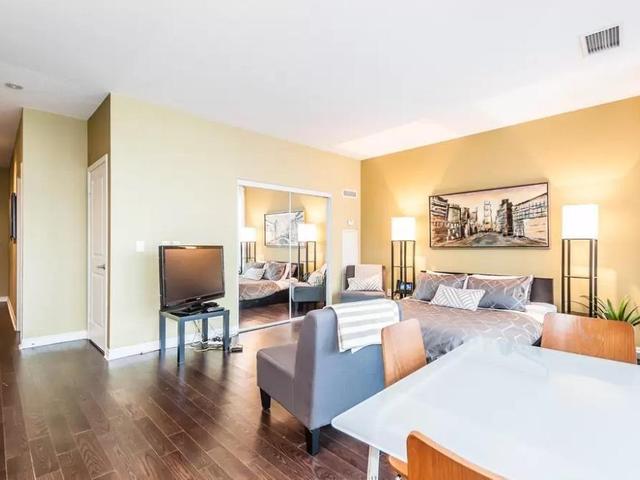 820 - 2885 Bayview Ave, North York | Sold, C4870552 | Condos.ca