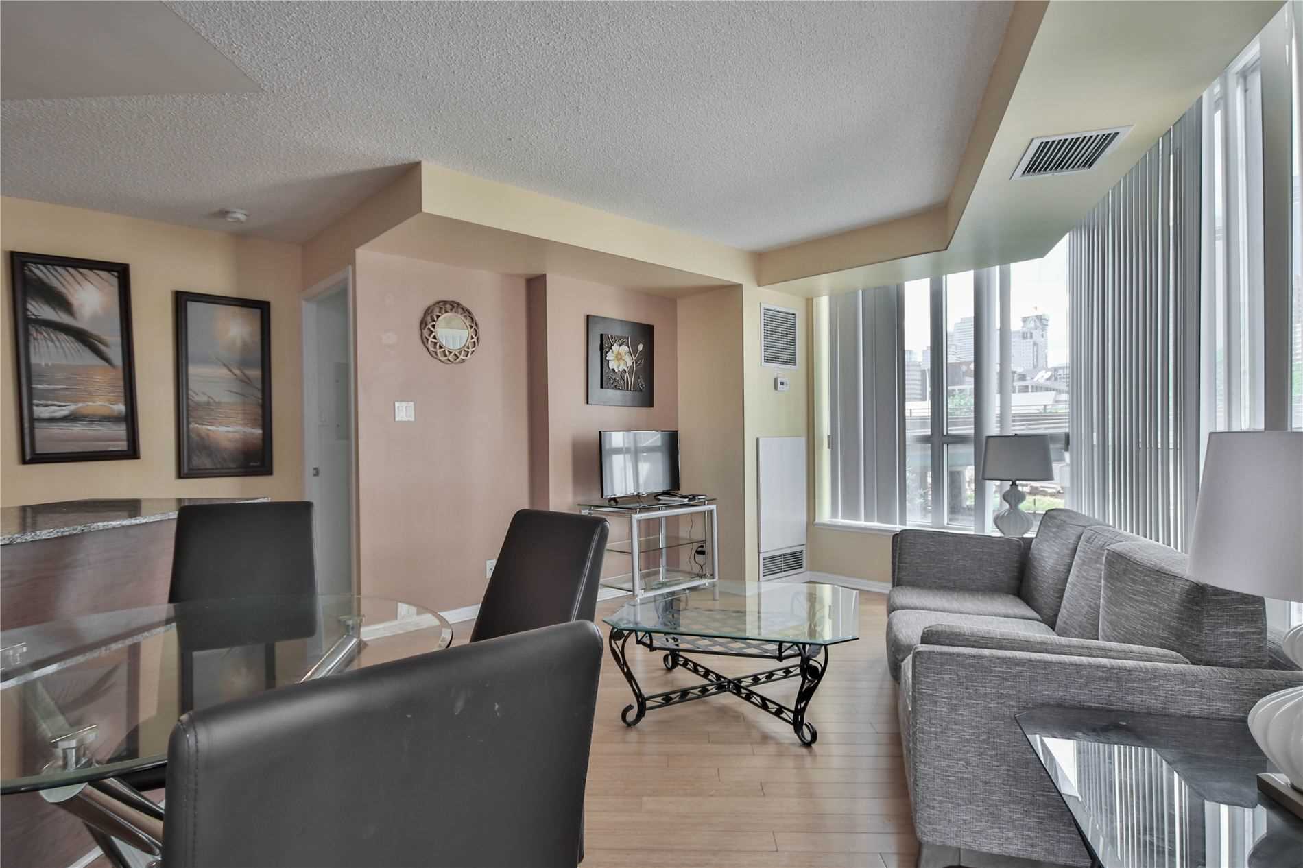 302 - 228 Queens Quay W, Toronto | Terminated, C4871107 | Condos.ca