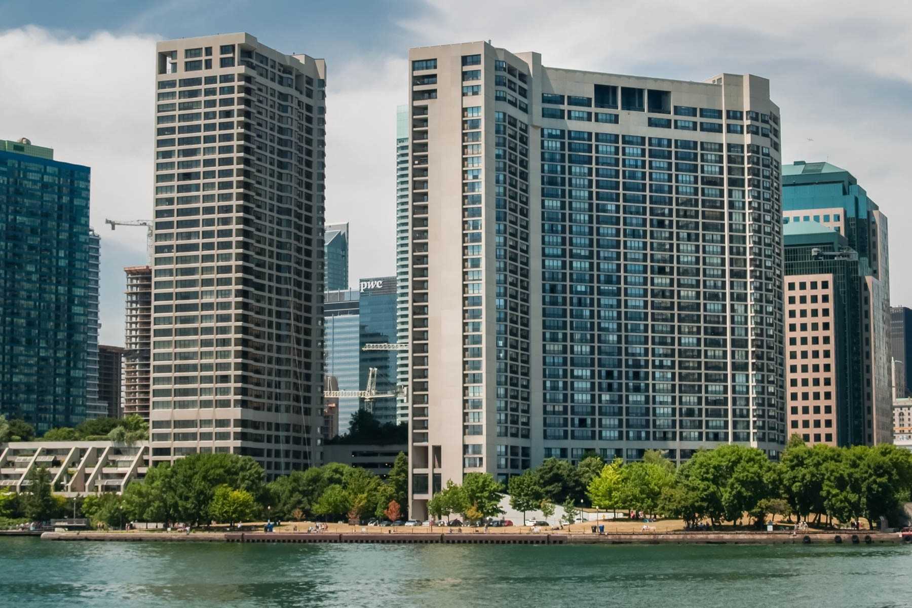 2433 - 33 Harbour Sq, Toronto | Unavailable, C4885260 | Condos.ca