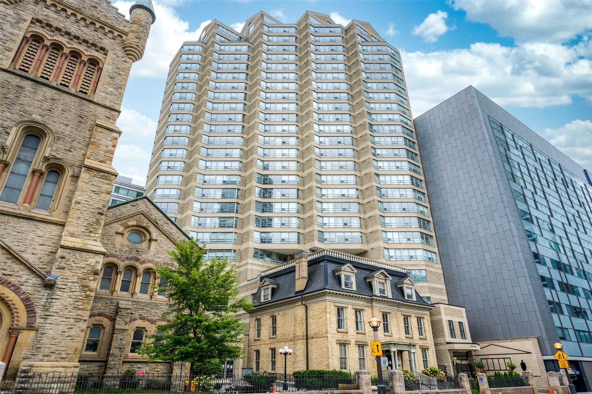 1602 - 71 Simcoe St, Toronto | Sold, C4905843 | Condos.ca