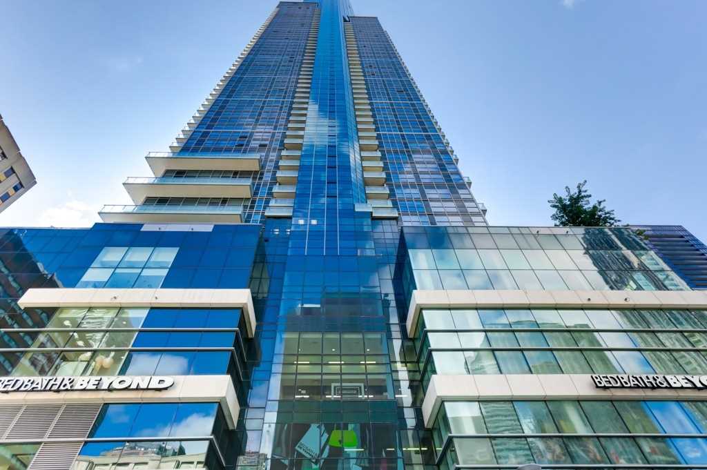 6816 - 388 Yonge St, Toronto | Terminated, C4910810 | Condos.ca