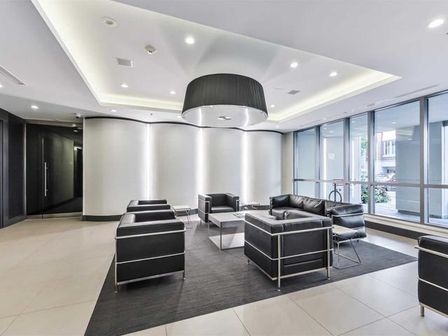 317 - 377 Madison Ave, Toronto | Terminated, C4914396 | Condos.ca
