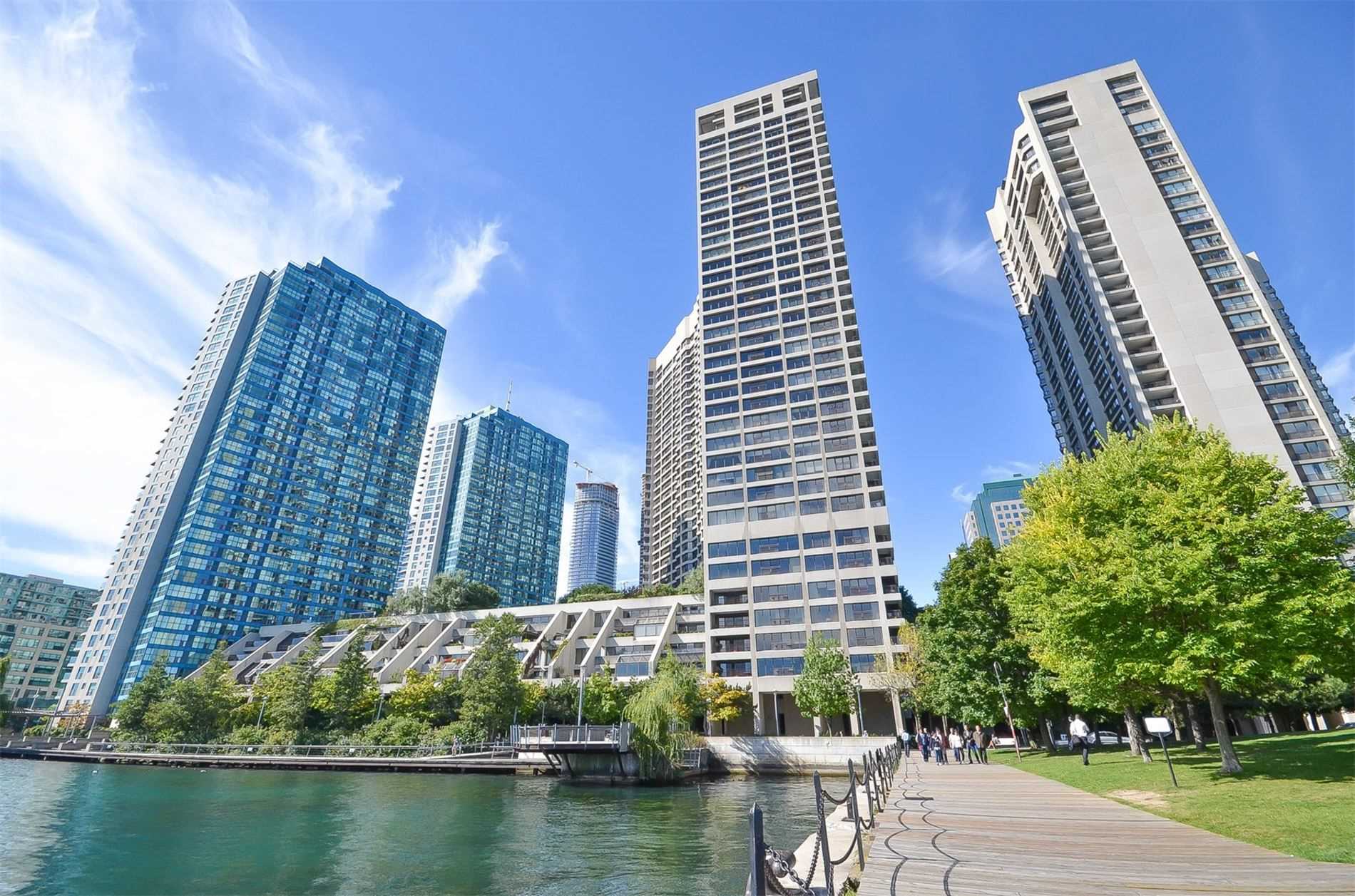 2833 - 33 Harbour Sq, Toronto | Sold, C4924369 | Condos.ca