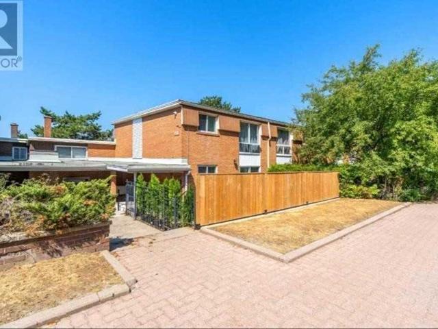 23 - 10 Leith Hill Rd, North York | Sold, C4932077 | Condos.ca