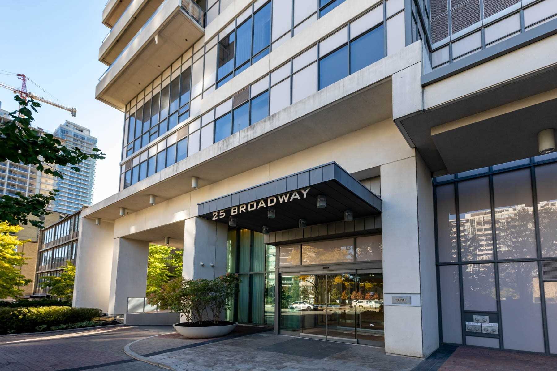 1303 - 25 Broadway Ave, Toronto | Sold, C4954049 | Condos.ca
