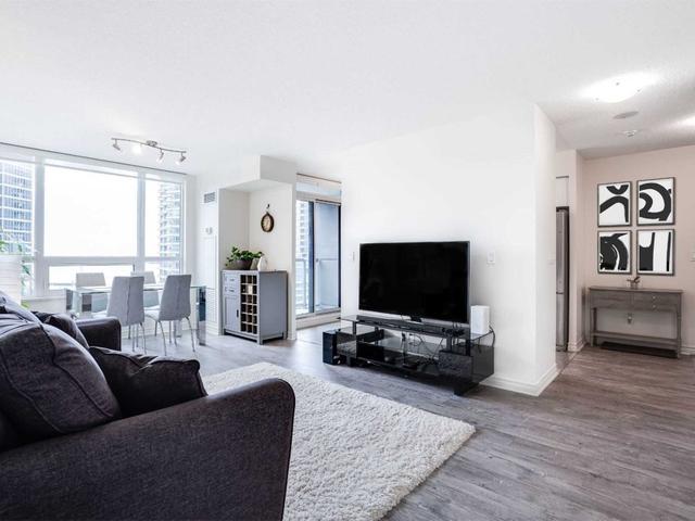 1207 - 25 Lower Simcoe St, Toronto | Sold, C4956902 | Condos.ca