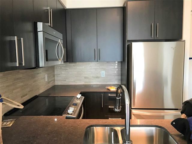 402 - 30 Roehampton Ave, Toronto | Expired, C4969530 | Condos.ca