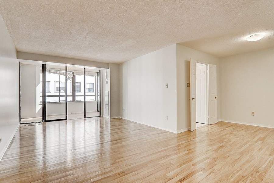 908 - 280 Simcoe St, Toronto | Sold, C4996976 | Condos.ca