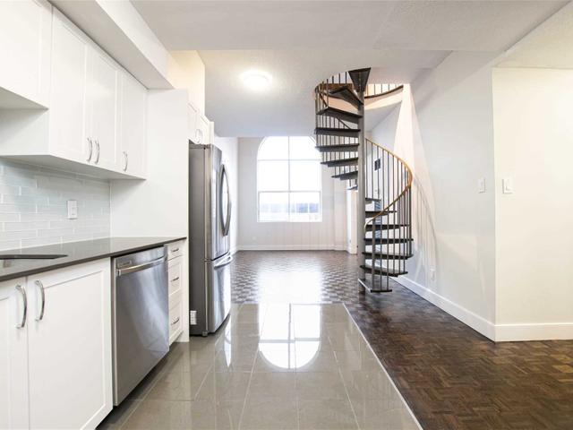 1102 - 77 Roehampton Ave, Toronto | Leased, C5055722 | Condos.ca