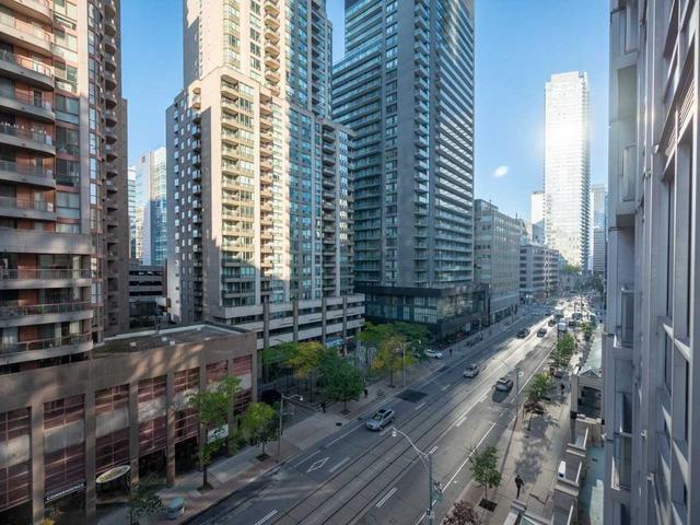 610 - 761 Bay St, Toronto | Terminated, C5070820 | Condos.ca